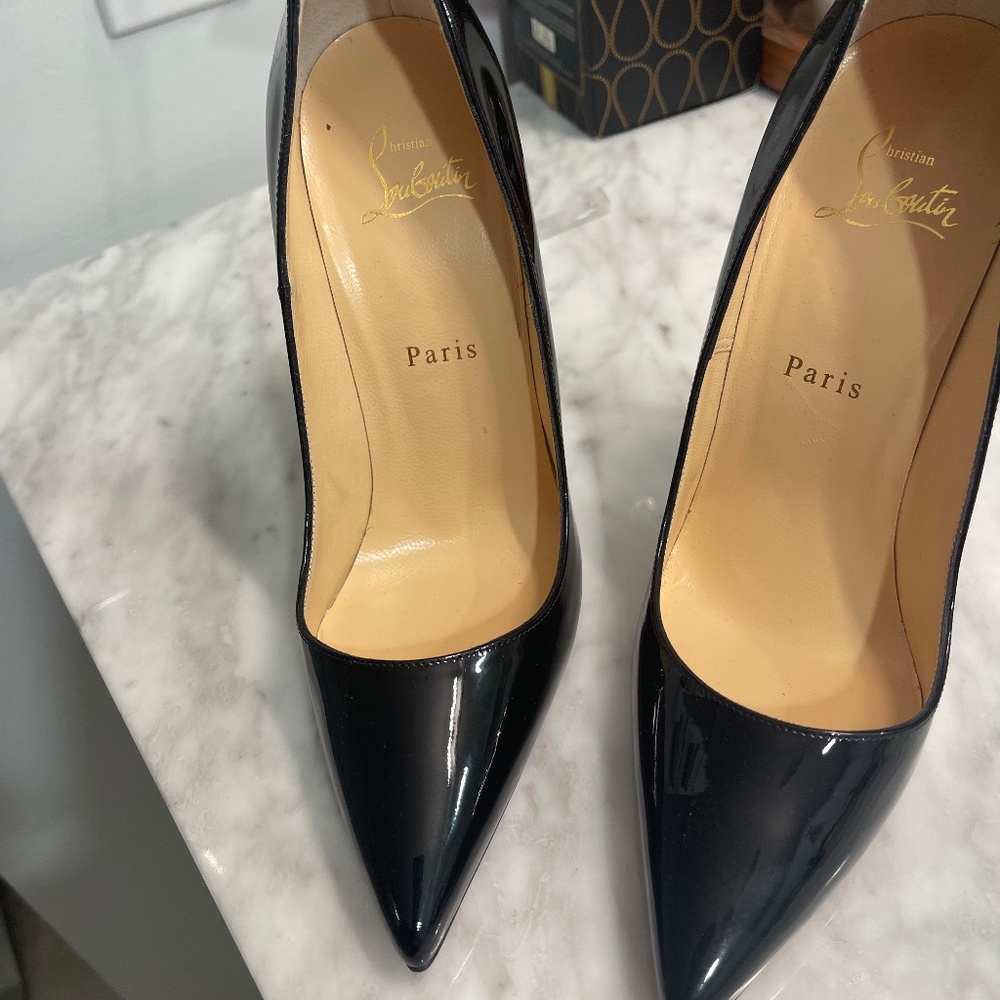 Christian Louboutin So Kate Pumps - Gem